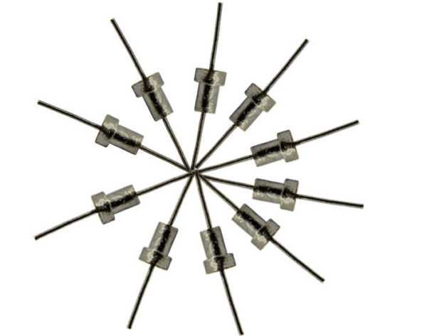 Feed through capacitor(Three-terminal capacitor）